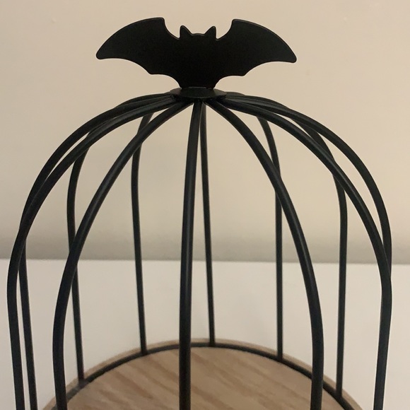 Target Bullseye | Holiday | Halloween Target Bullseye Bat Birdcage ...